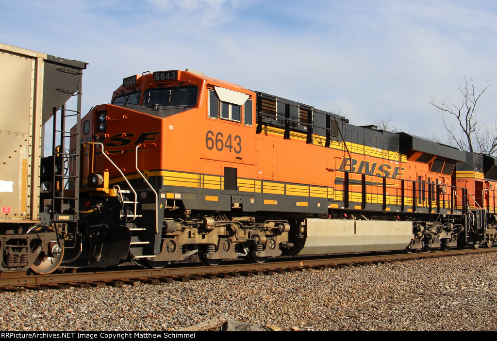 BNSF 6643